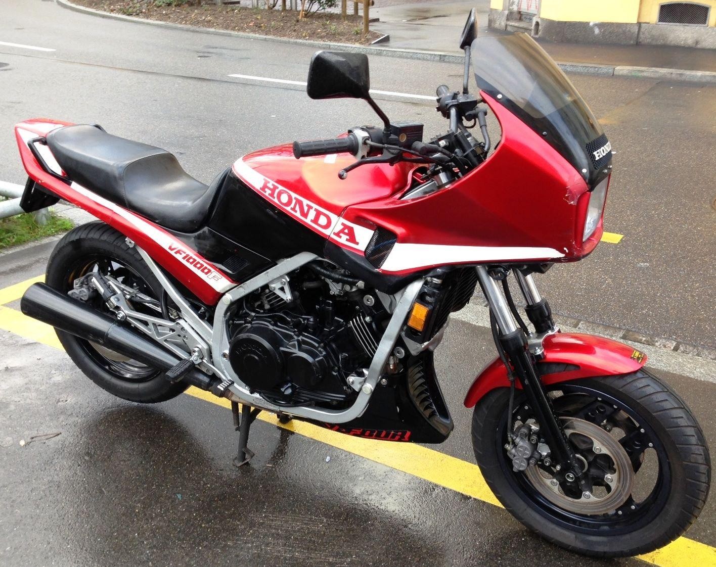 Honda VF 1000 F