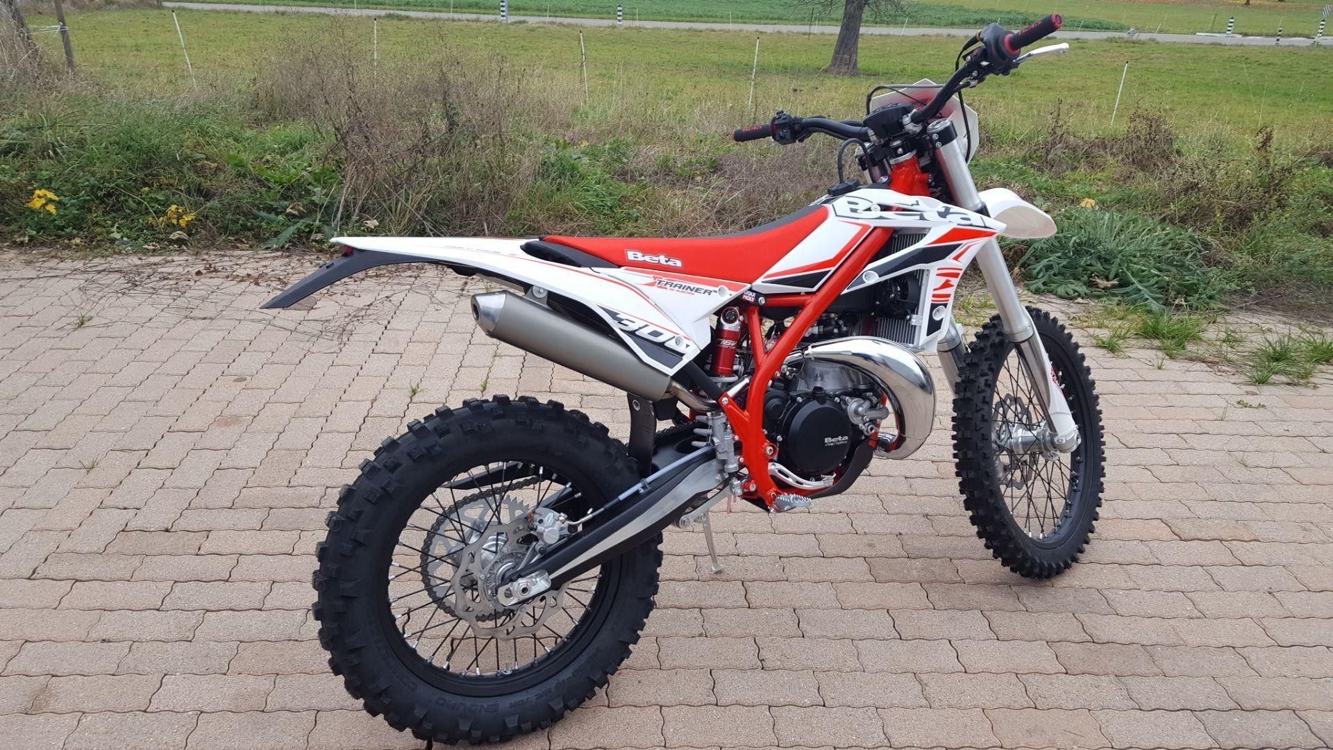 Beta Xtrainer 300 Occasion _ Essai : Une Beta 300 XTrainer facile et ...
