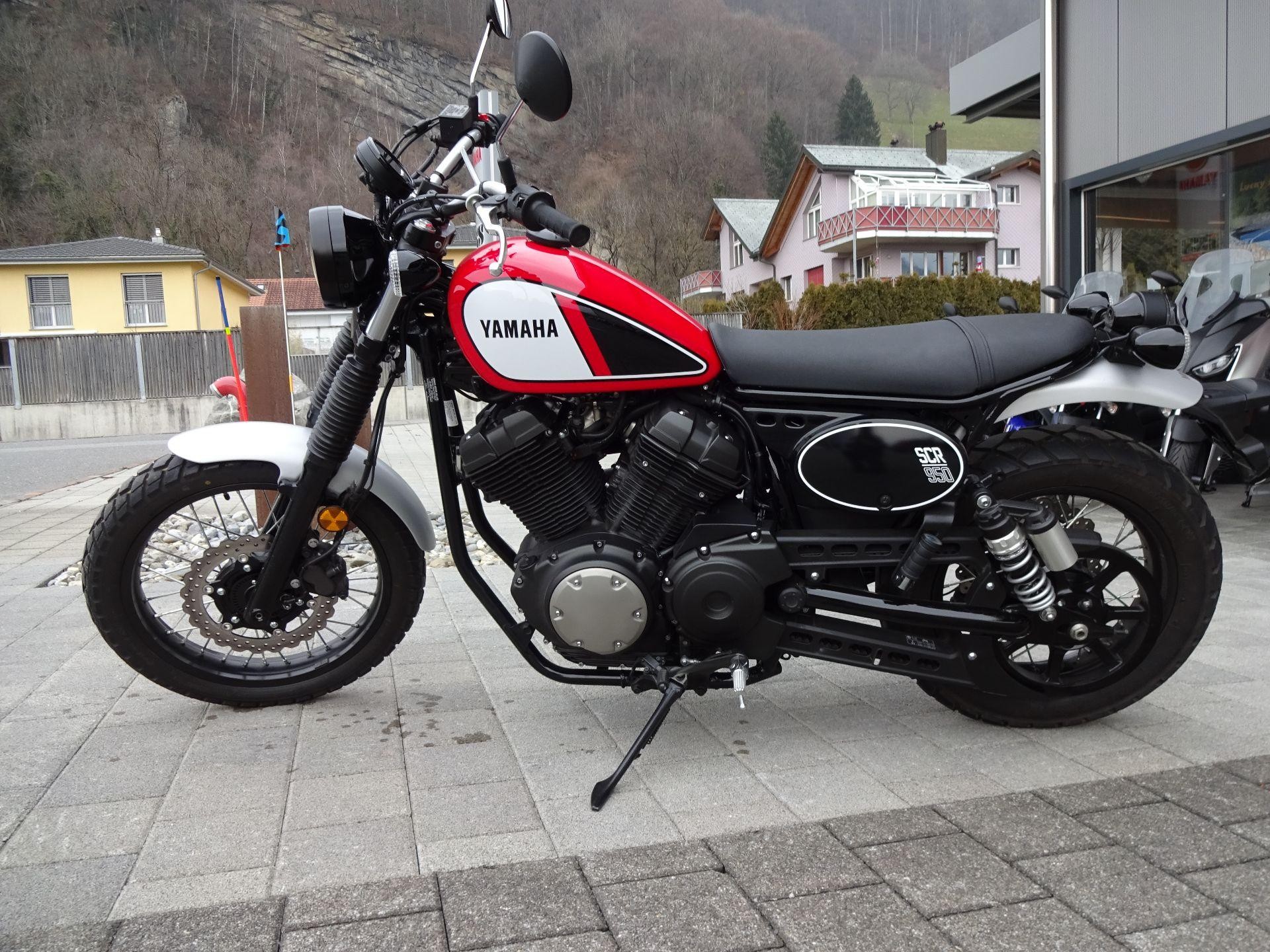 Test: Yamaha SCR 950